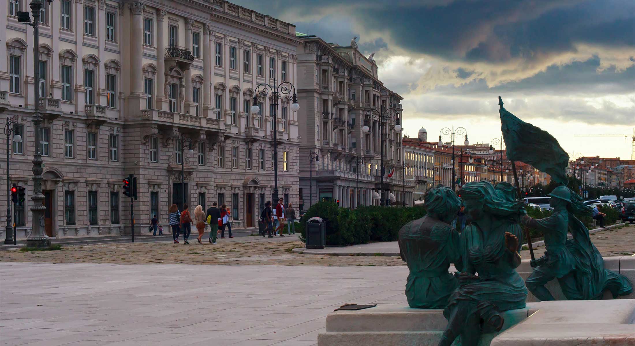 Piazza dell'Unità, della Repubblica, della Borsa | Hilton Trieste