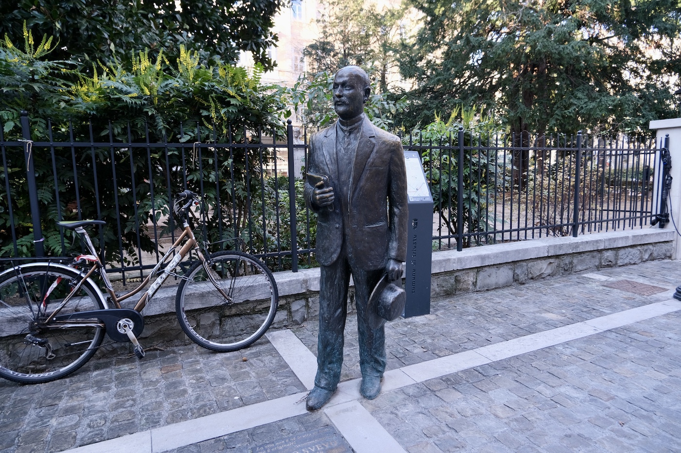 Itinerario letterario: visitare Trieste sulle tracce di Italo Svevo - DoubleTree by Hilton Trieste